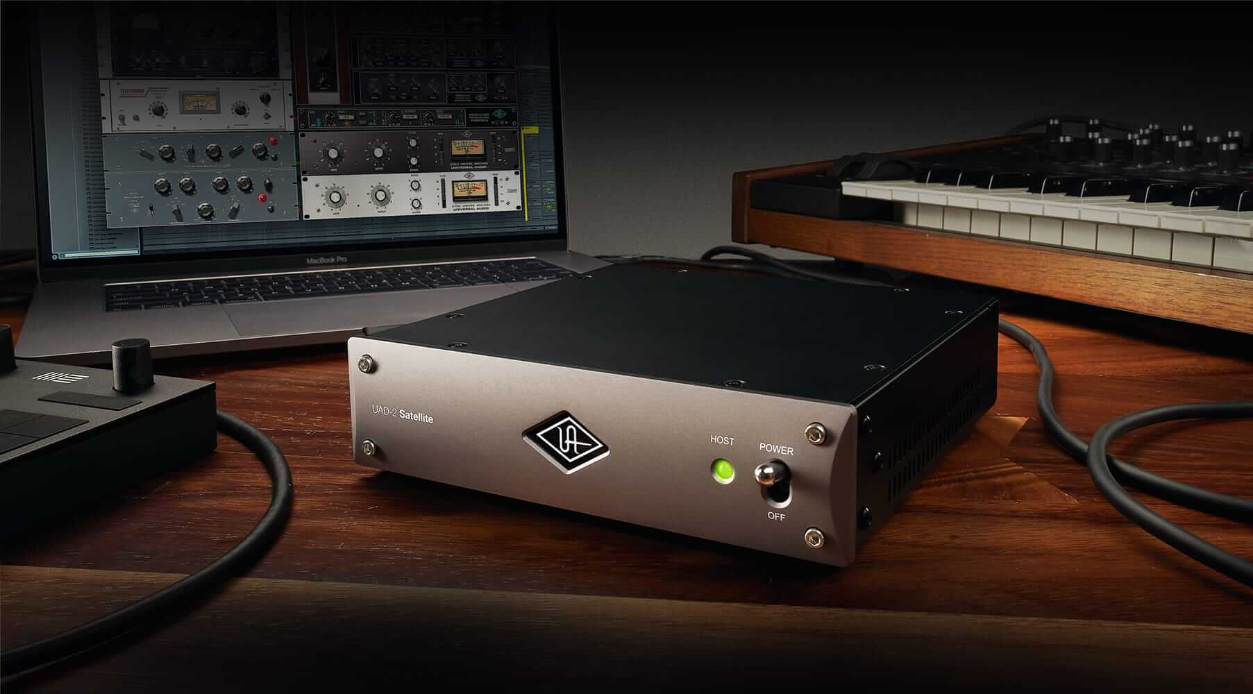 Universal Audio UAD-2 Satellite | پری آمپ - سازکالا